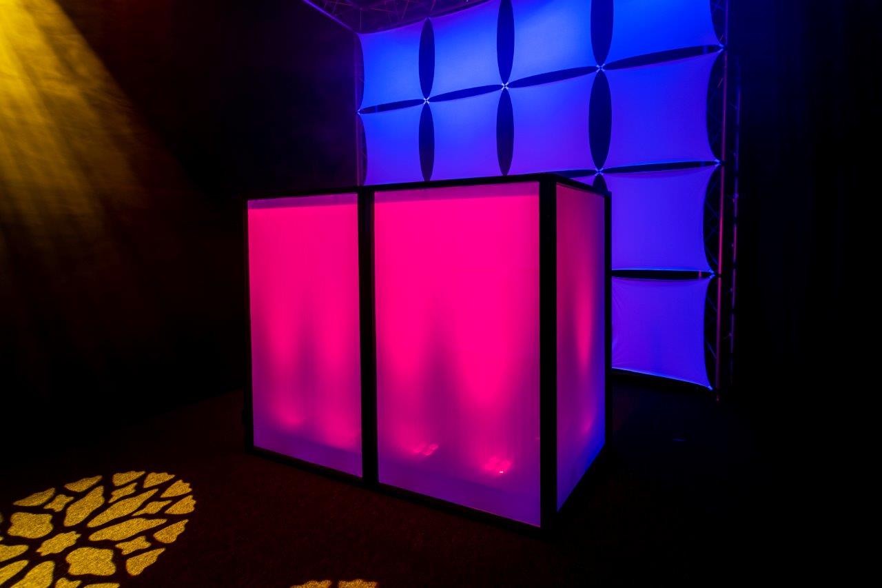 Headliner Santa Monica DJ Facade Headliner Santa Monica DJ Facade | DJ ...