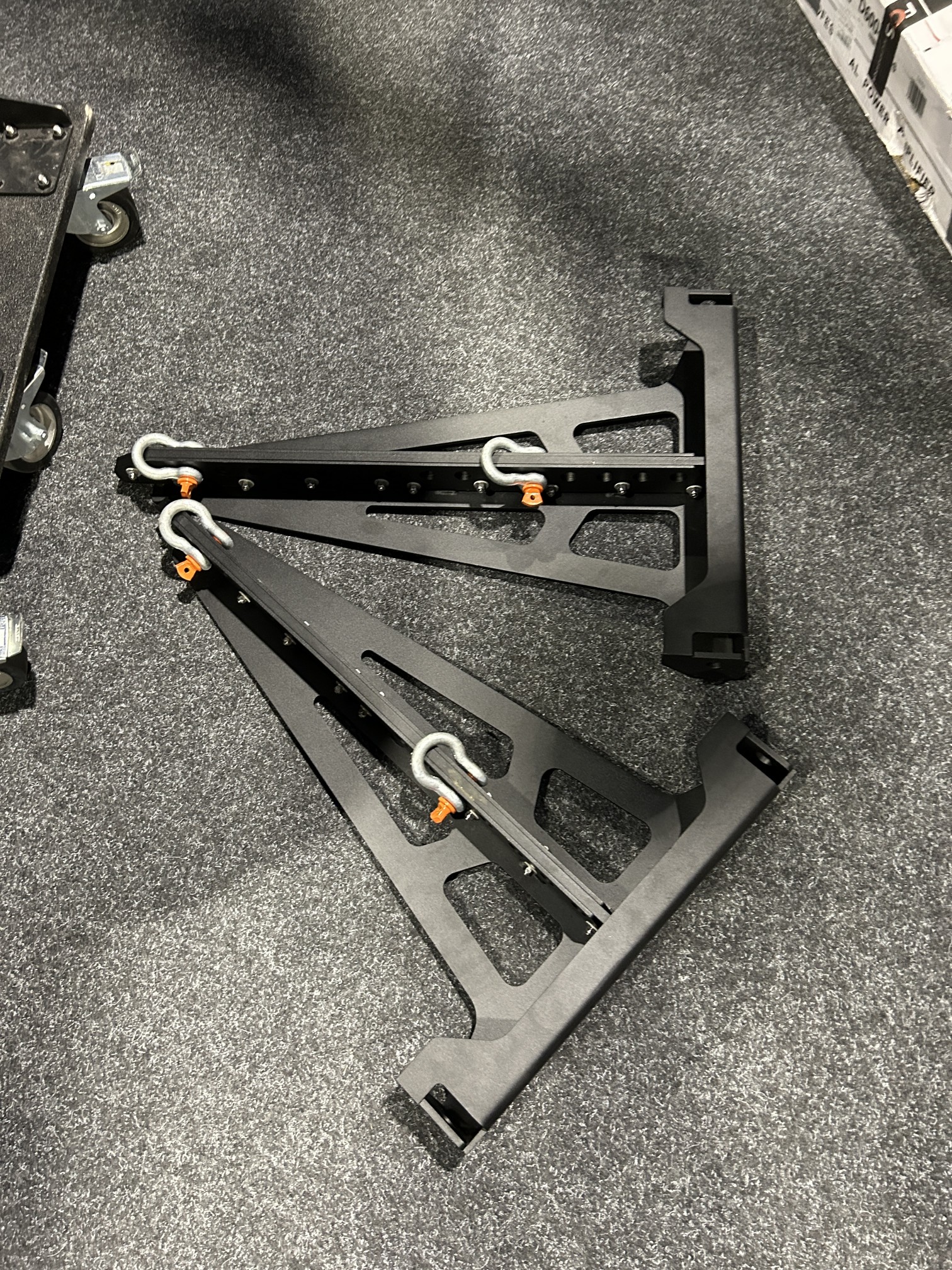 DAS Audio Event-26A Line Array System Tour12 B-Ware